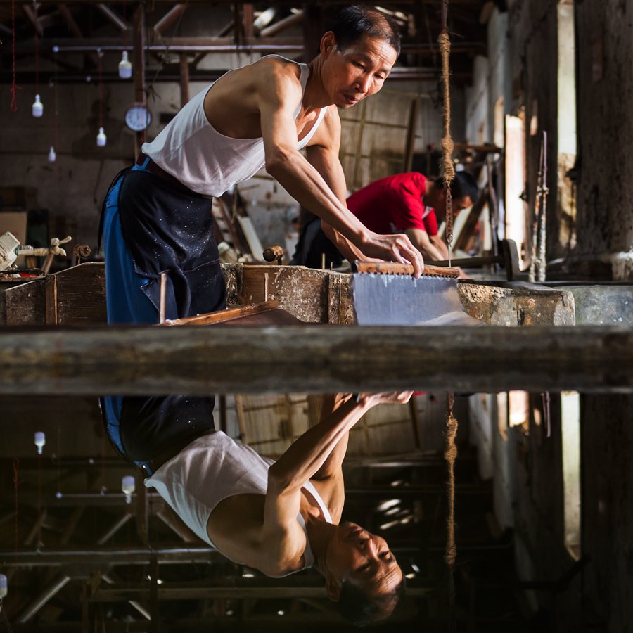 Handmade bamboo papermaking continues to be carried on in SE China’s ...