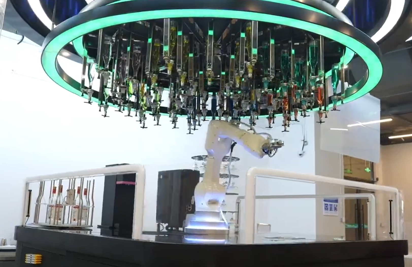 GLOBALink | Stories behind: Robot chefs, bartender and Winter Olympics ...